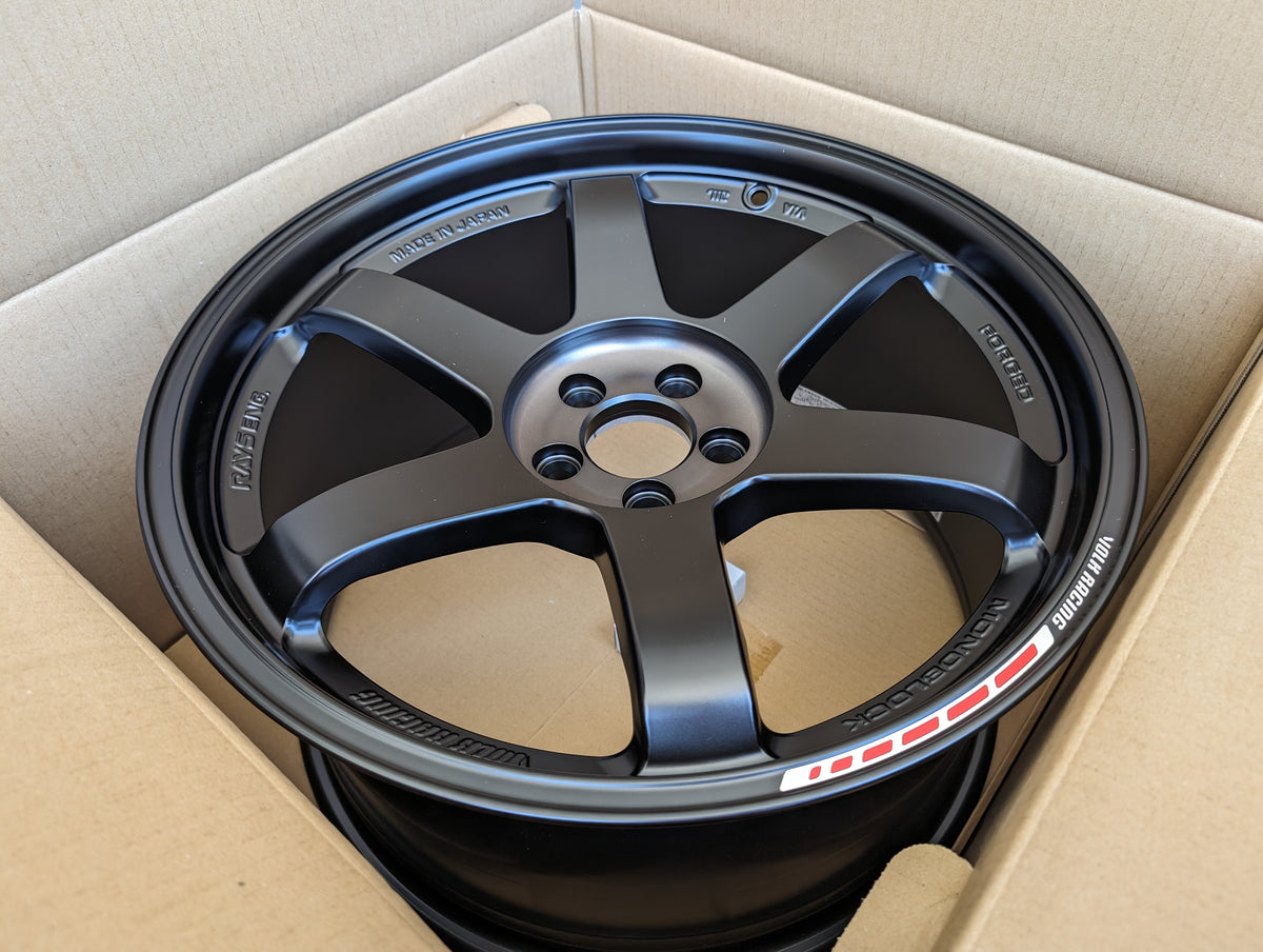 Rays Volks Racing TE37 Black Edition III - PCD 5x100 - 18x9.5 +41 ...
