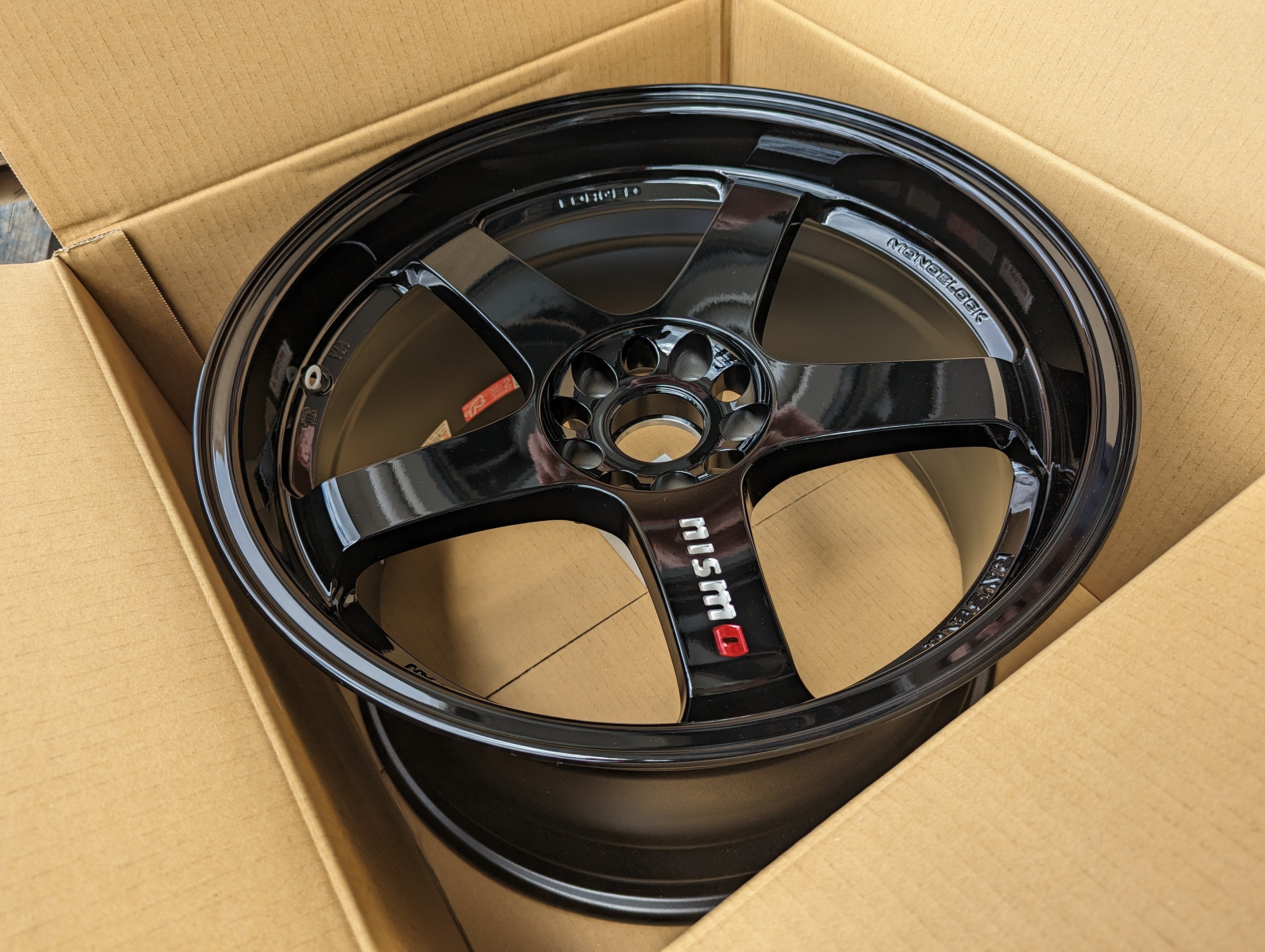 Nismo x Rays LMGT4 Wheels with Genuine Rays Center cap – Hausofwheels