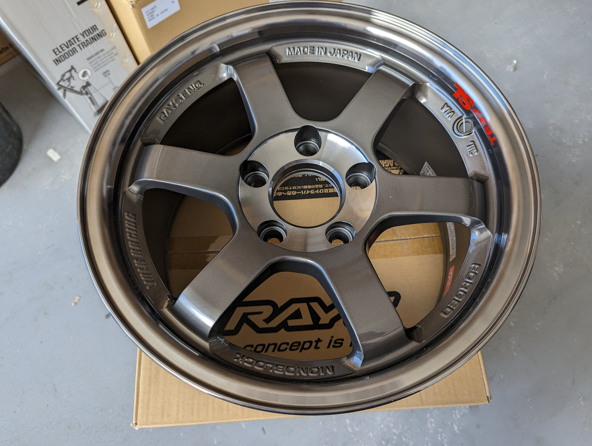 Rays Engineering Volks Racing TE37SL with Genuine Volk Racing Stickers ...